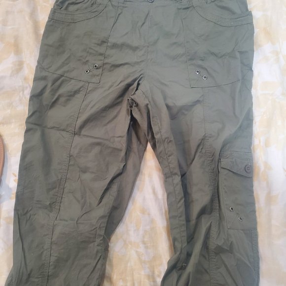 DASH | Pants & Jumpsuits | Dash Summer Cargo Capri | Poshmark